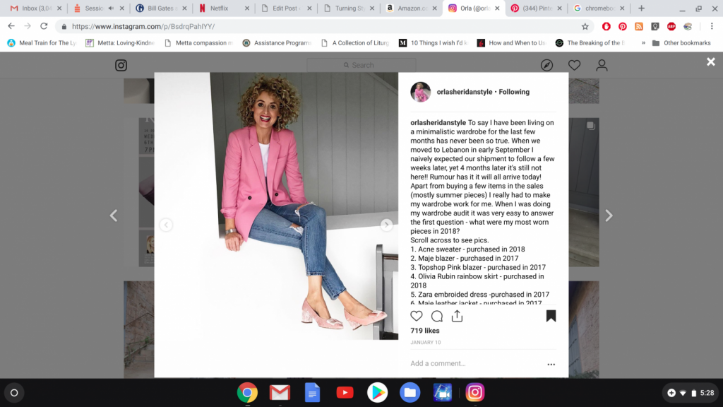 How to Group Photos of Blue Tops Together on the Stylicious App ...