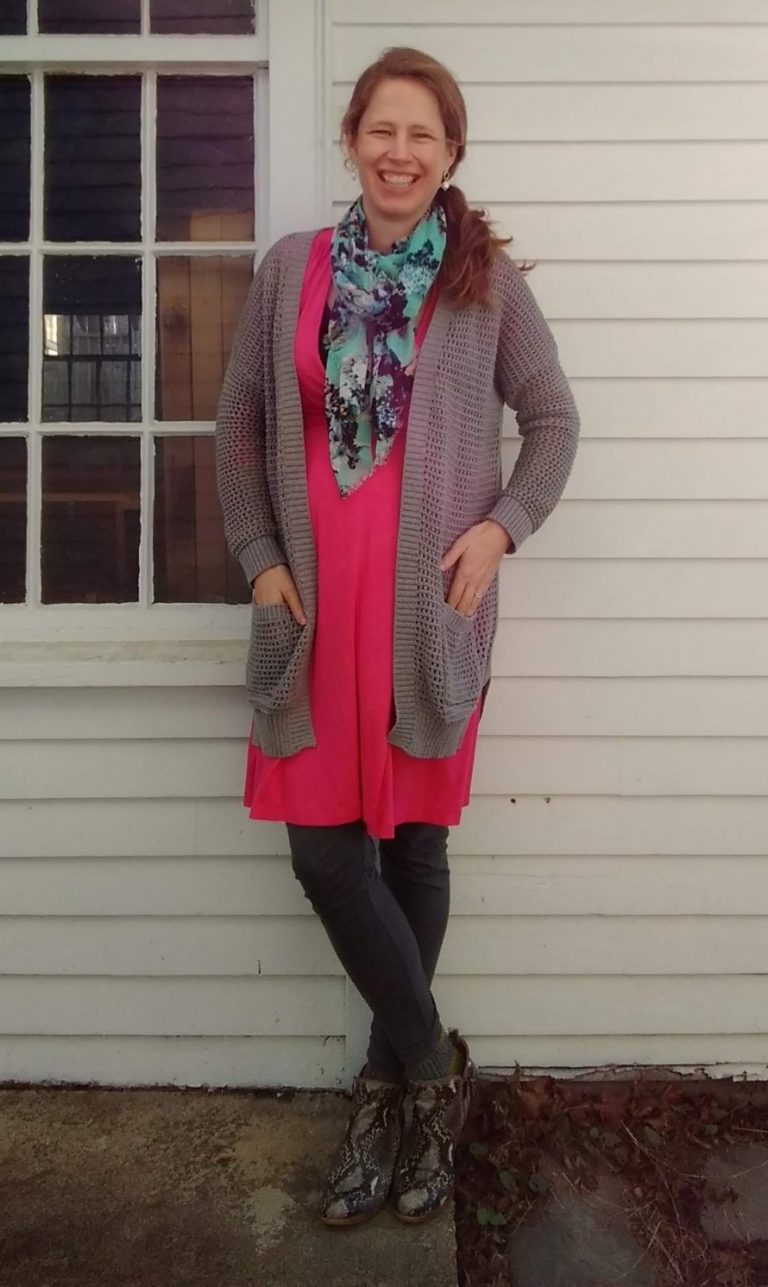 How to Group Photos of Blue Tops Together on the Stylicious App ...